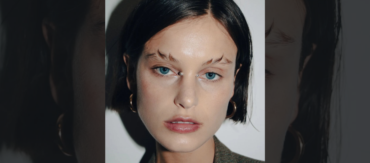 Split Brows: London Fashion Week SS23’s Newest Beauty Trend | Brow Code ...
